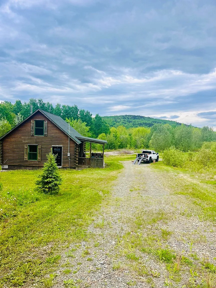 Rustic 2-Bedroom Cabin on 6.62 Acres in New Limerick, Maine – Outdoor ...
